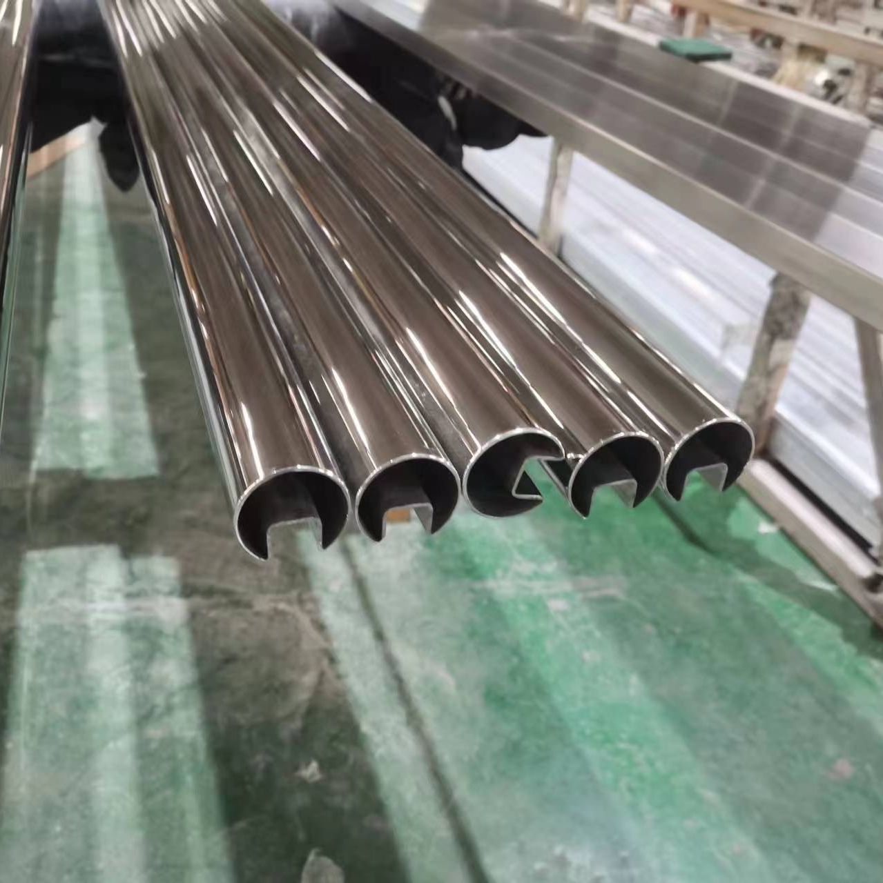 38.1mmx15x15 Stainless Steel Round Single Slot Tube AISI 316 grade ASTM ...