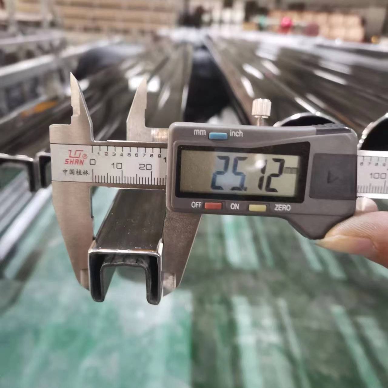 25x21mmx14x14 Top Rail Stainless Steel Square U-Channel Handrail | in ...